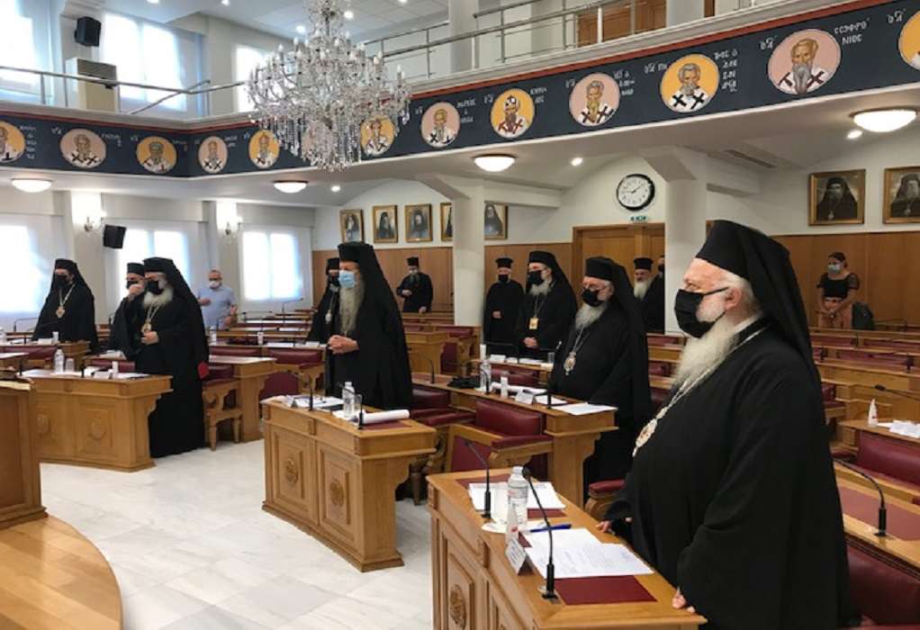 Η Διαρκής Ιερά Σύνοδος για την "παραίτηση" του Μητροπολίτη Θήρας ...