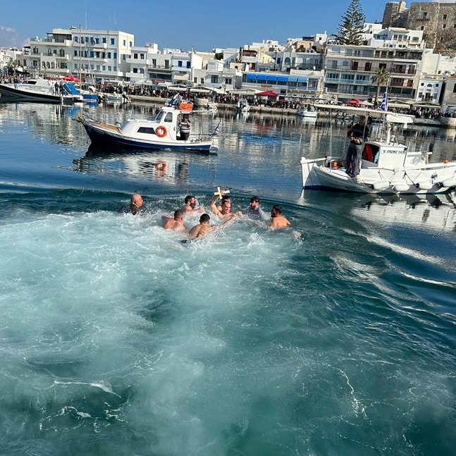 Βιντεο από την κατάδυση του Σταυρού στη Νάξο - Κυκλαδίτης
